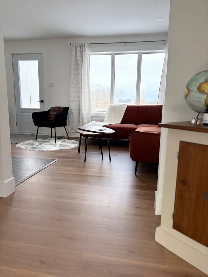Charmante Propriété Située Au Centre-ville - Caraquet