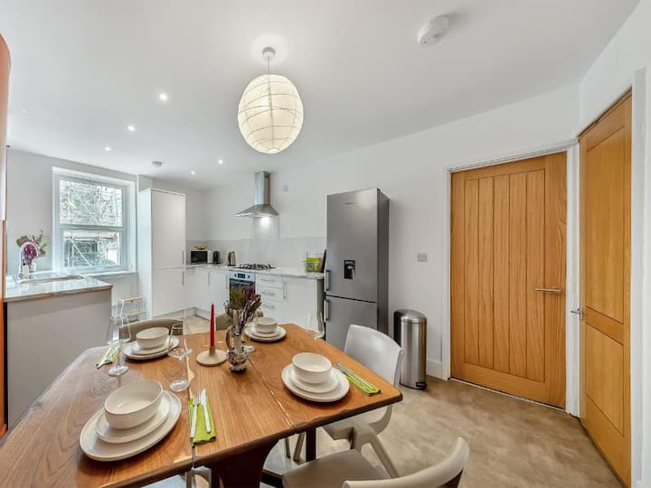 Marine Cottage, Spacious & Relaxing Family Retreat - Barmouth