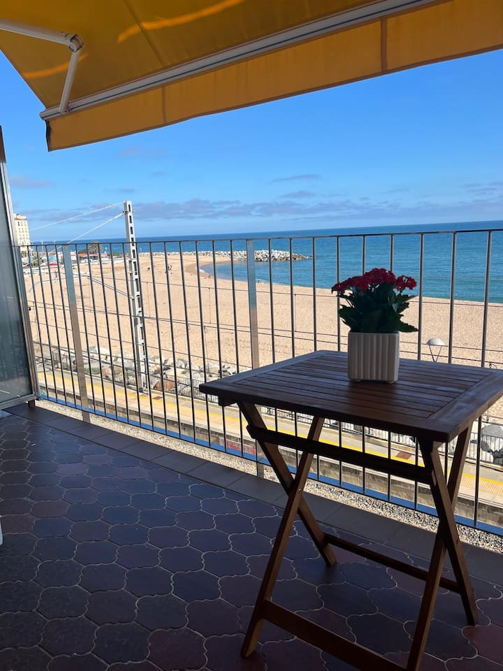 Apartament Primera Línia De Mar - Sant Pol de Mar