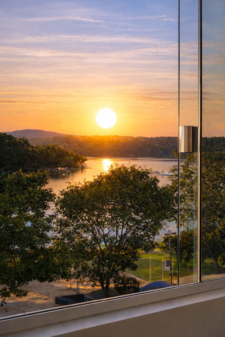 Laguna Flat: Vista Lago + Nascer Do Sol & Resort - Goiás (estado)