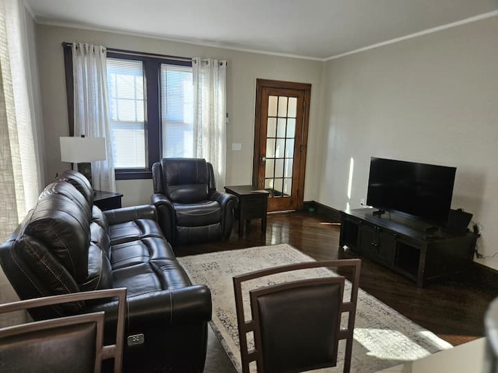 Everything New Lovely Bright 2 Bedroom. - Staten Island