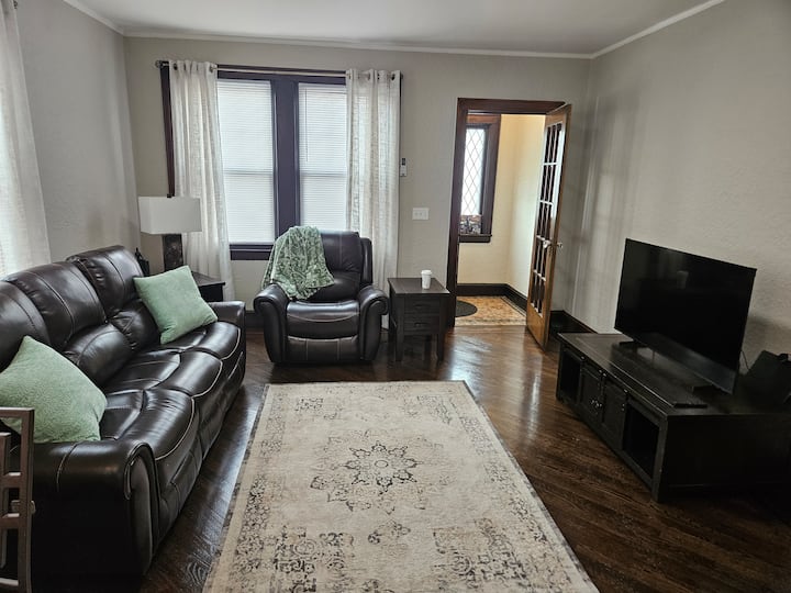 Everything New Lovely Bright 2 Bedroom. - Staten Island, NY