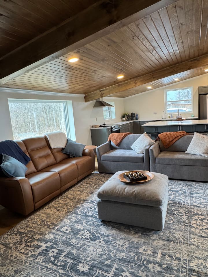 Reset And Recharge At The Ridge! - Jackson, OH