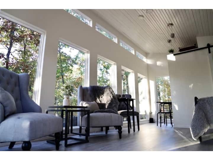 Little Cottage In The Woods - Camdenton, MO