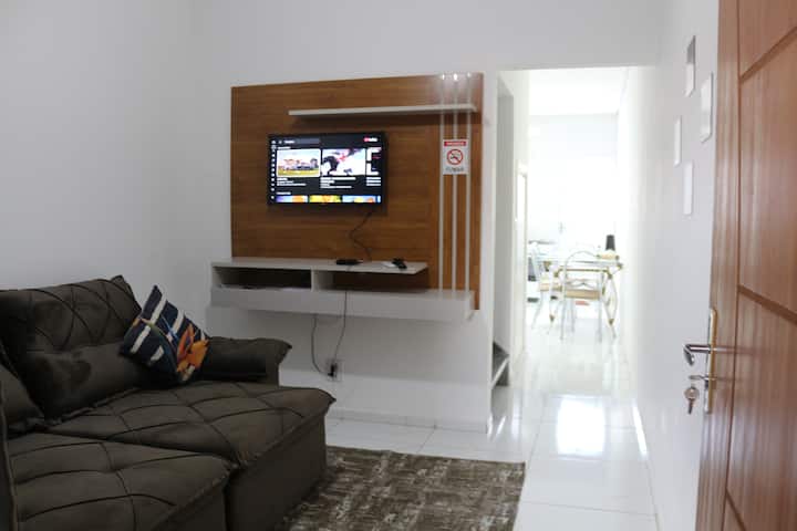 Sobrado 2 Quartos: 2 Ar, Garagem E Fácil Acesso - Lins
