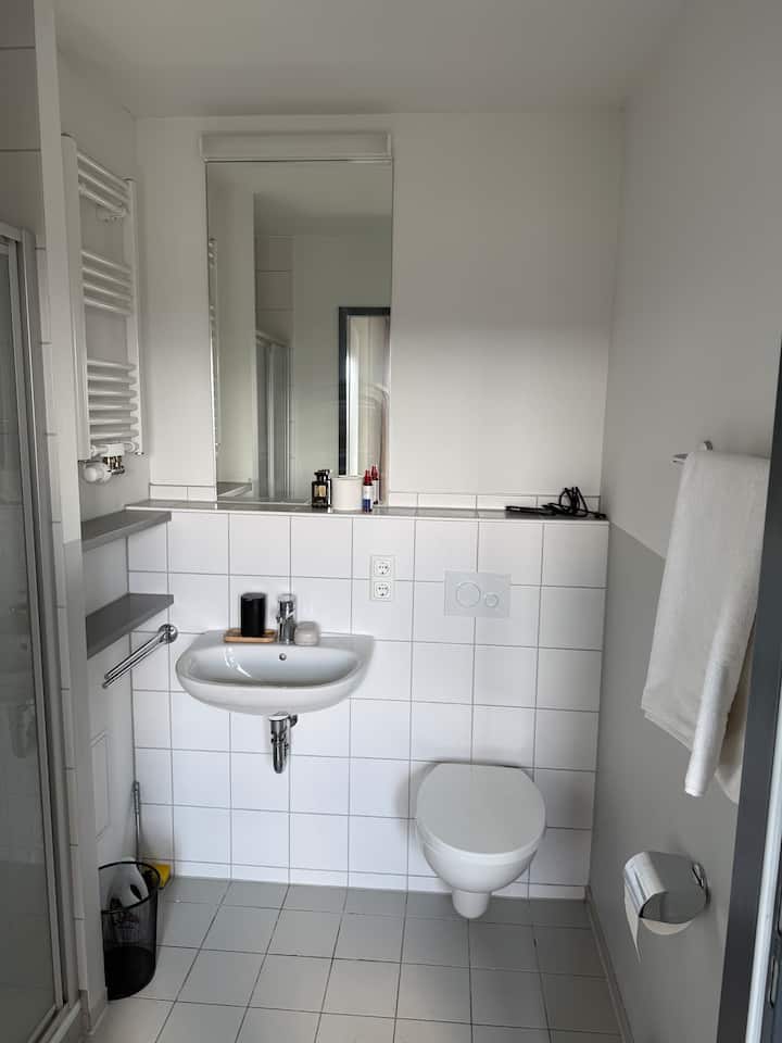 Sauberes Zimmer, Nähe Hbf & City - Pfungstadt