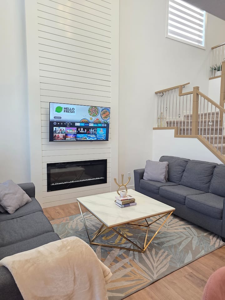 Fort Havilla 3 Bedroom Home Away From Home - Fort Saskatchewan