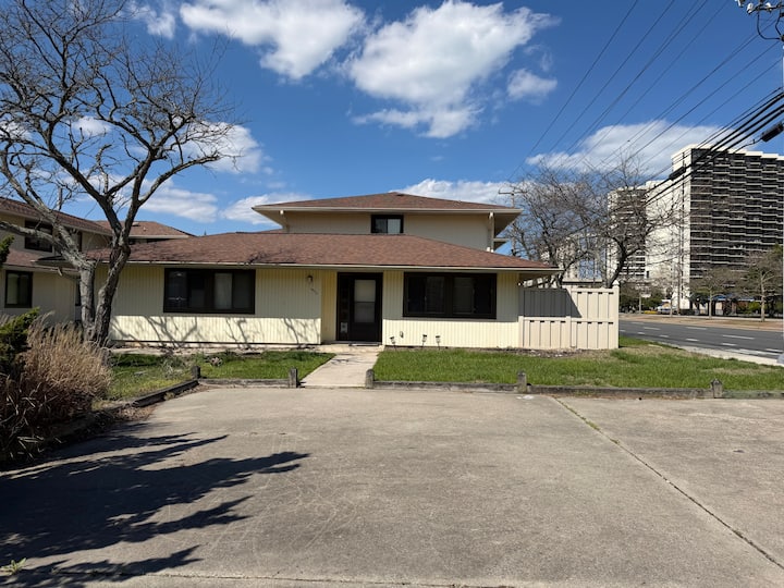 Beach Club 2br | Steps To Beach +Pool | Sleeps 6 - Ocean City Beach, MD