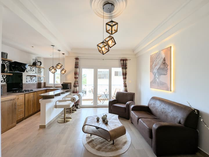 Appartement Chic Avec Parking Et Balcon - Cameroon