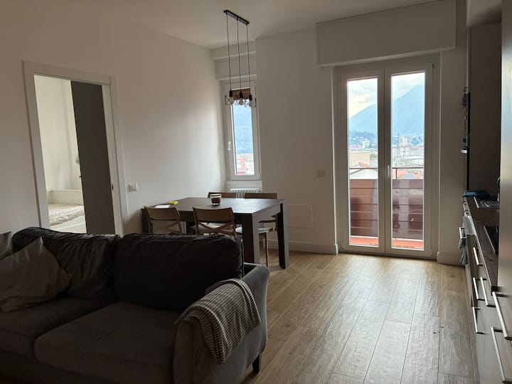 Lake Como 5' | Mountain View-10' Station |Wifi, Ac - Lecco