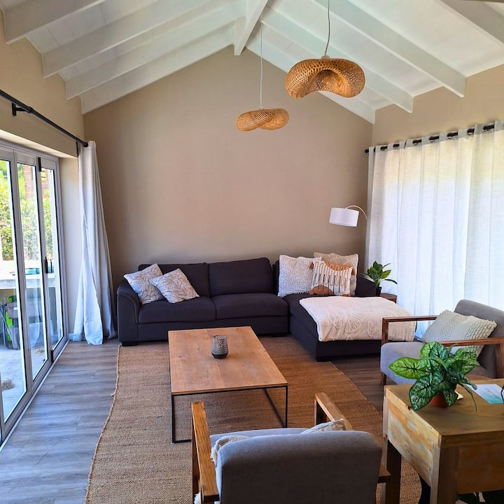 Weekend At Bernies! - Pringle Bay