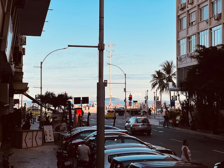 Apartamento A 2 Minutos Da Praia De Copacabana. - Brazil