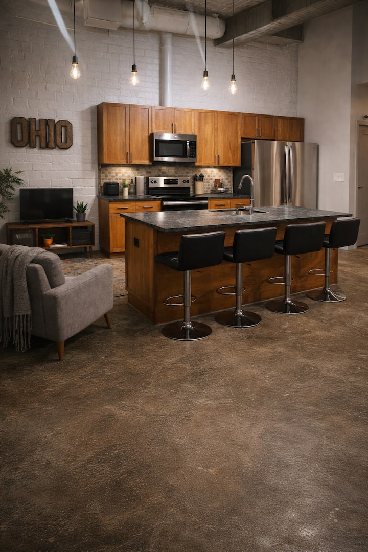 Refined Warehouse Retreat W/ Island + Lounge Space - Progressive Field Cleveland