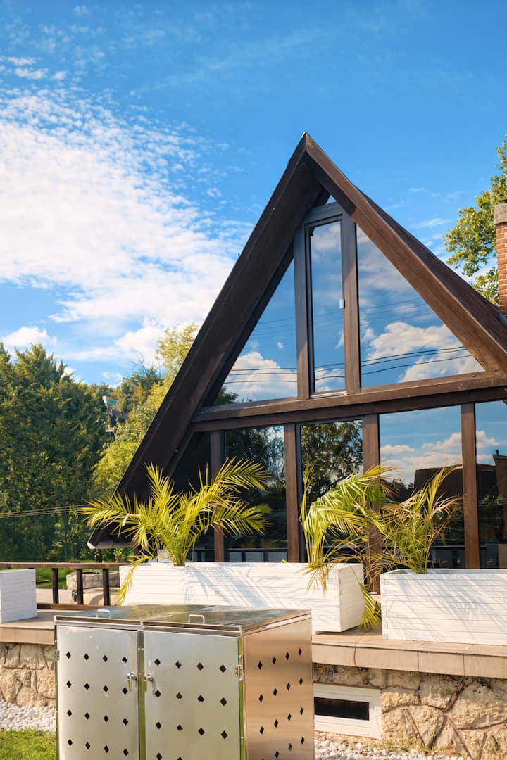 Spicc House - Węgry