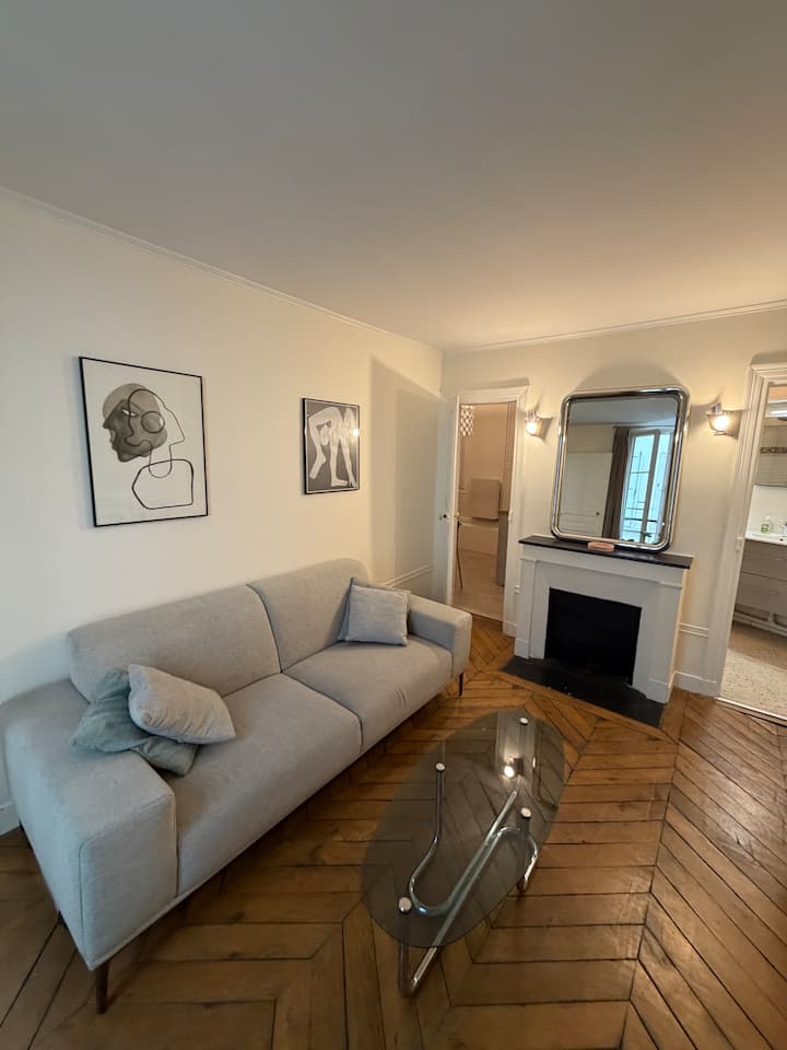 Cocon Parisien Chic Et Calme Proche Saint Lazare - Paris