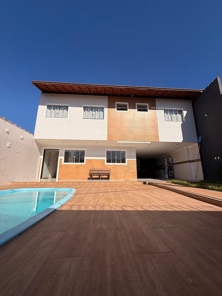 Casa De Praia Com Piscina Em Ponta Da Fruta. - Vila Velha
