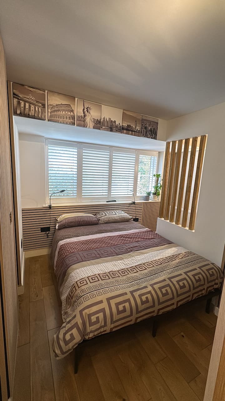 The Wood&copper Cabin Retreat |Private 1br Ensuite - Dartford