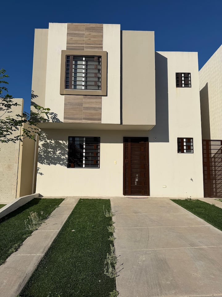 Casa 3 Recámaras Viñas Del Mar - Tijuana