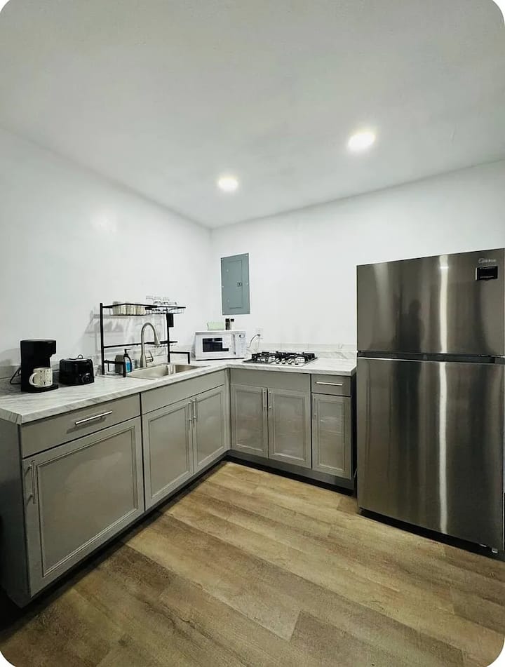 380 Sqft Fully Self-contained Private Apartment - Abilene, TX