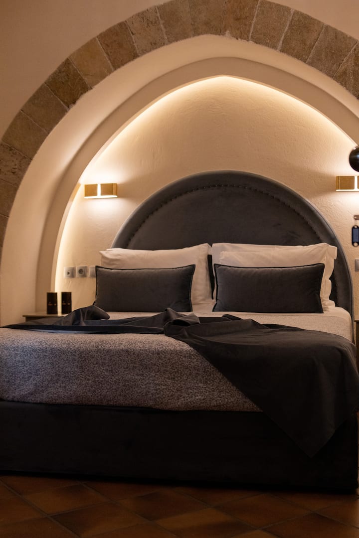 April Rodos Traditional Guesthhouse - "Selene" - Rhodes