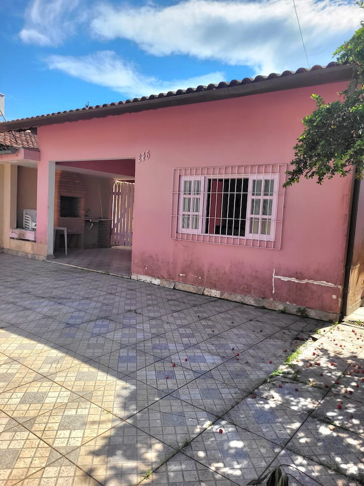 Casa 100 Metros Da Praia - Bertioga