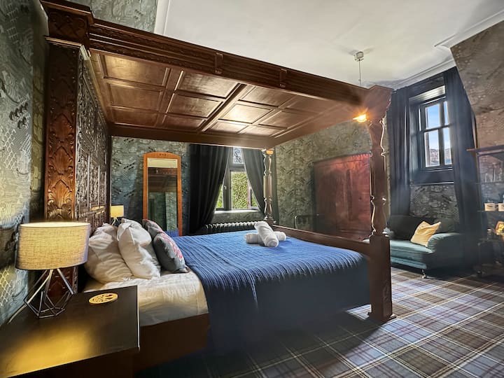 Yew At St John's Old Rectory - Glencoe