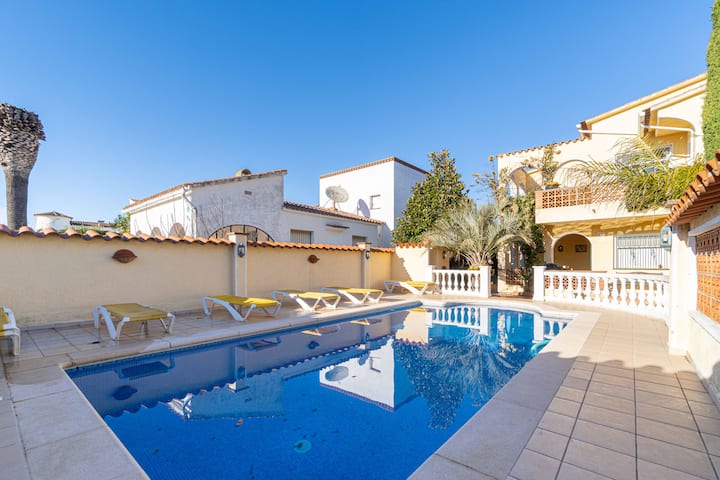 Apto C | Terraza, Bbq, Piscina Y Parking | Playa - Empuriabrava