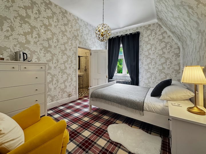 Larch At St John's Old Rectory - 