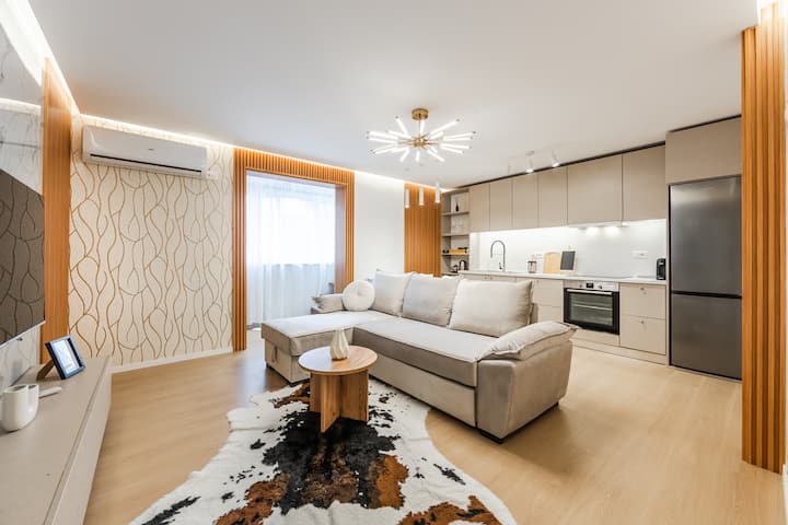 Urban Chic Apartment | Terrace & View - Tirana