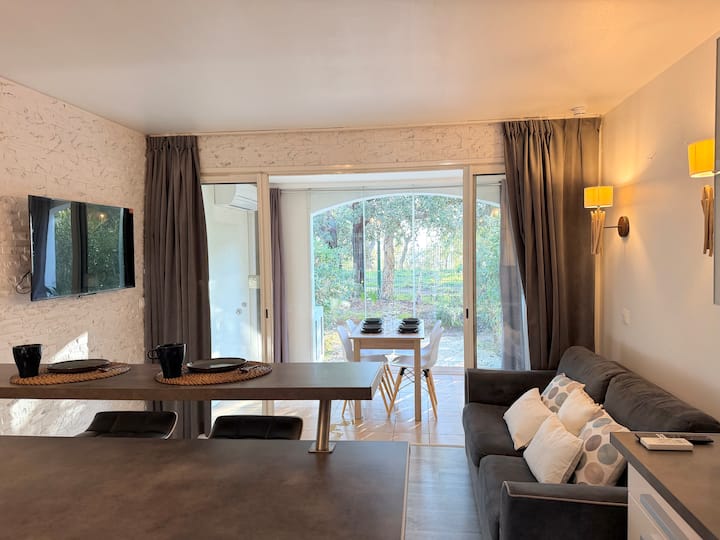 Appart- Restanques- Piscine, Tennis, Parking, Clim - Grimaud