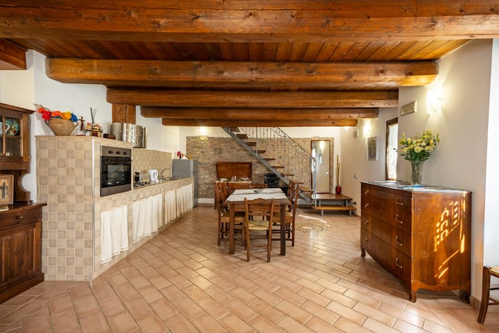 Ampio Living E 3 Camere Tra Le Colline Di Urbino - Urbino