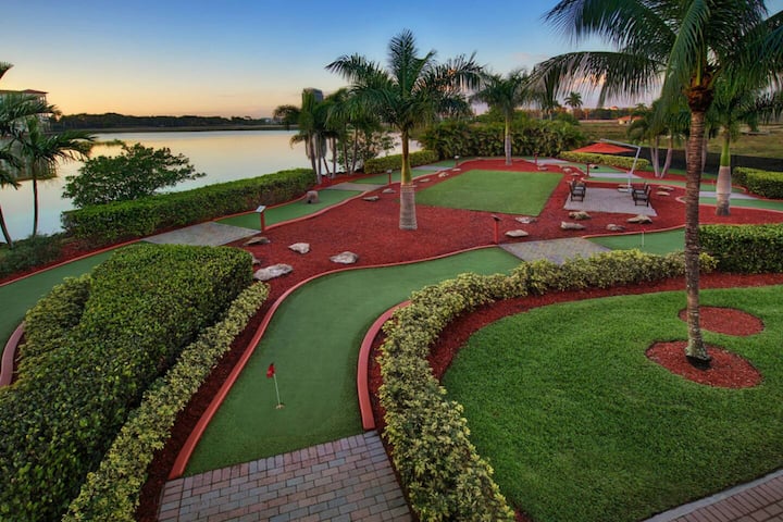 Marriotts Villas At Doral Premium Residences - Doral, FL
