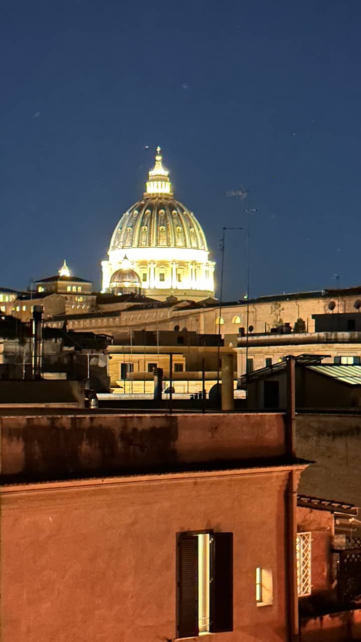 Luxury Apartment In St. Peter's With A Balcony - Rome