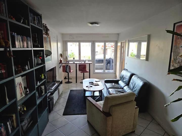 Chambre En Collocation, Avec Petit Jardin Paris 18 - Paris