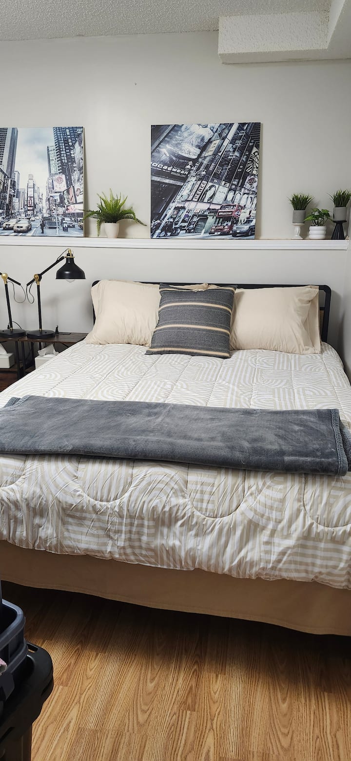 Hannah Rose Airbnb *Silver* Suite - Strathmore