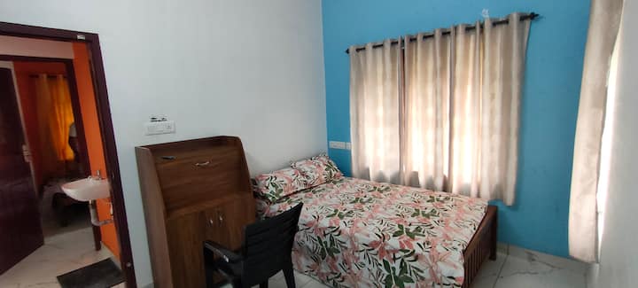 Duplex Nestled In A Quiet, Natural Environment - Kochi, India