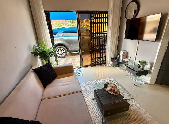 2b - Tefa Stays Salama Near Grandaddys, Fast Wi-fi - Zambia