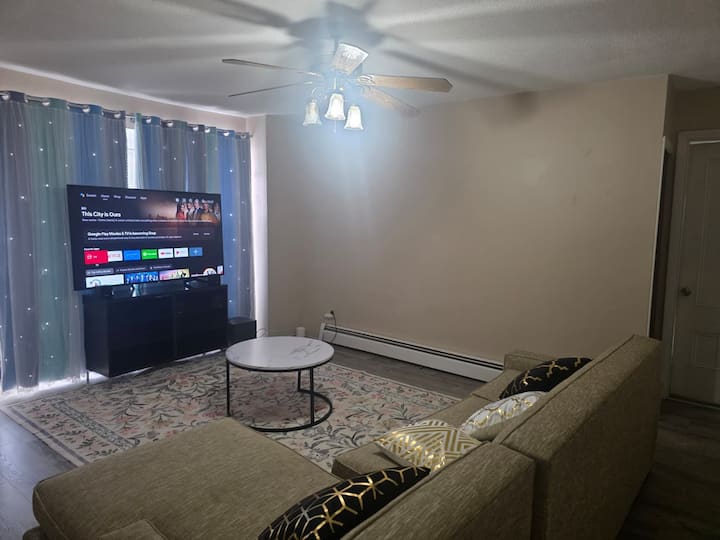 New Charming 2bed-2bath Unit, Downtown Manchester - Manchester, NH