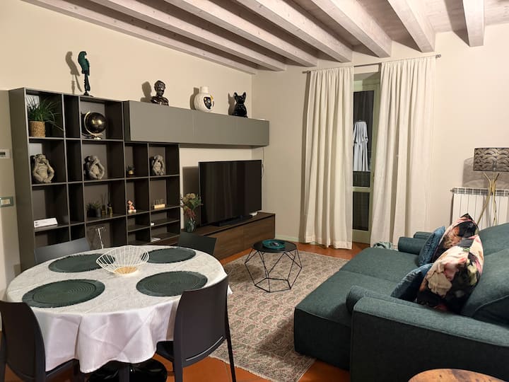 Appartamento In Centro A Desenzano Giulia’s Home - Desenzano del Garda