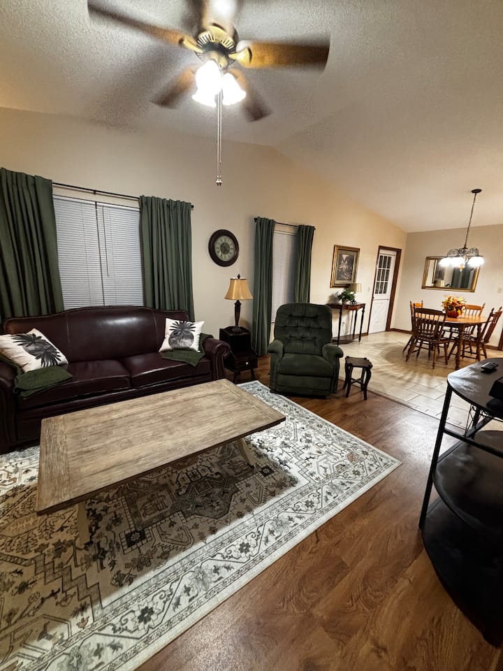 Leesburg Country Retreat - Leesburg, FL