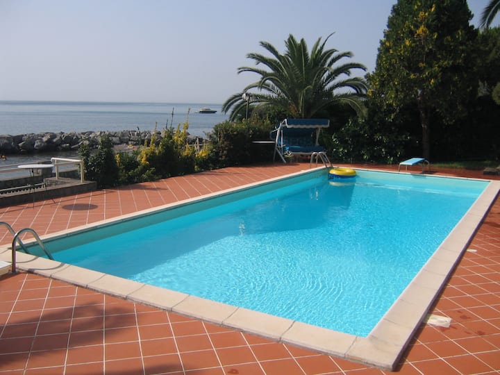 Villa Scario Sul Mare Con Piscina - Sapri