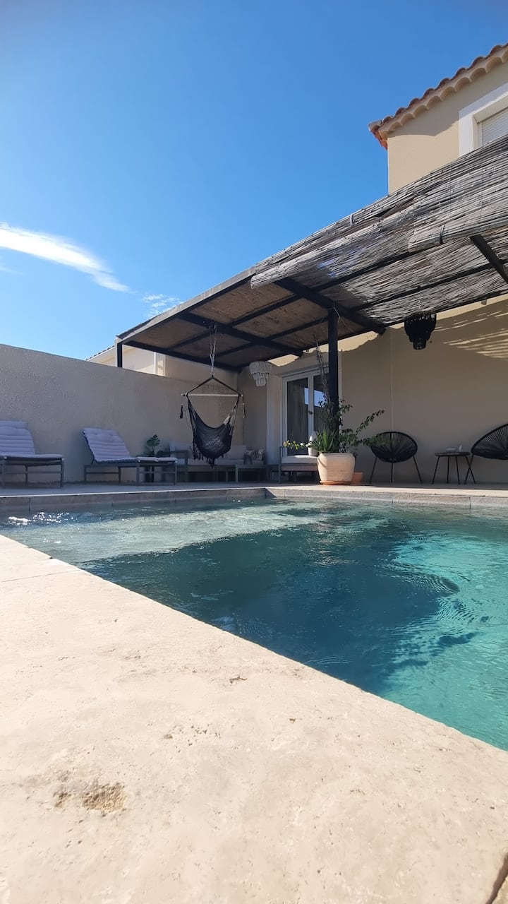 Maison Avec Piscine Privée Au Coeur De La Camargue - Arles, France