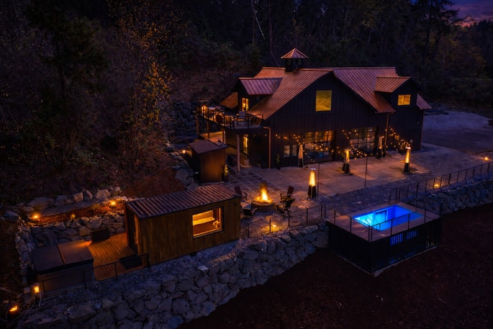 The Quiet Luxury Home|event Venue - Ohop Lake, WA