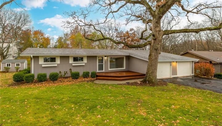 Cozy Kc Home Near Airport & Sports Complex - Kansas City, MO