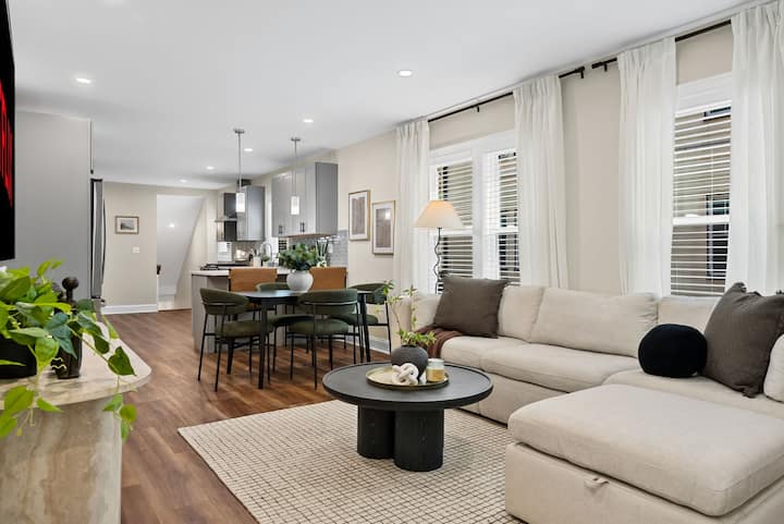 Spacious 7bd/7ba I 10 Min Boston, Harvard +Parking - Boston, MA