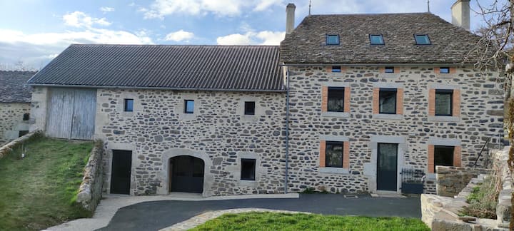 Gîte Loustal Du Lac 
Entre Margeride Et Aubrac - Saint-Flour