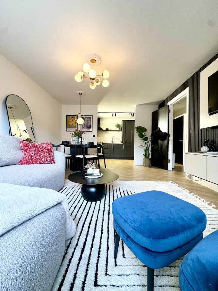 The Anderson Suite | Modern Belfast Stay - Belfast