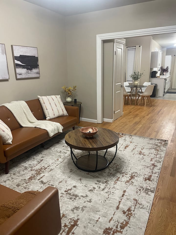 Riverside House - King Suite, Downtown, Hershey! - Harrisburg, PA