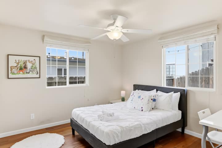 Bright 4br Redwood City | Pet-friendly E#42552 - Redwood City, CA