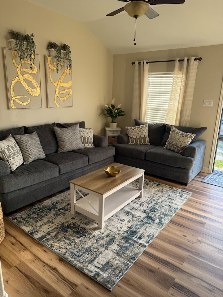 The Cozy Corner - Kingsville, TX